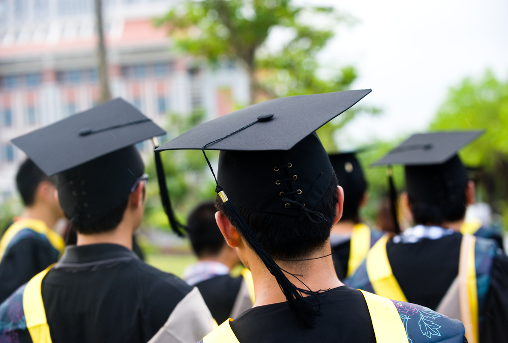 7 Ways Your MBA School Can Help You Find a Job After You’ve Graduated ...