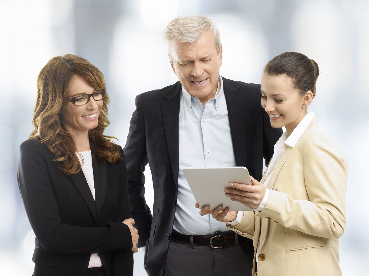 When Business is Struggling: Best Practices for Sharing Bad News | Ivy Exec